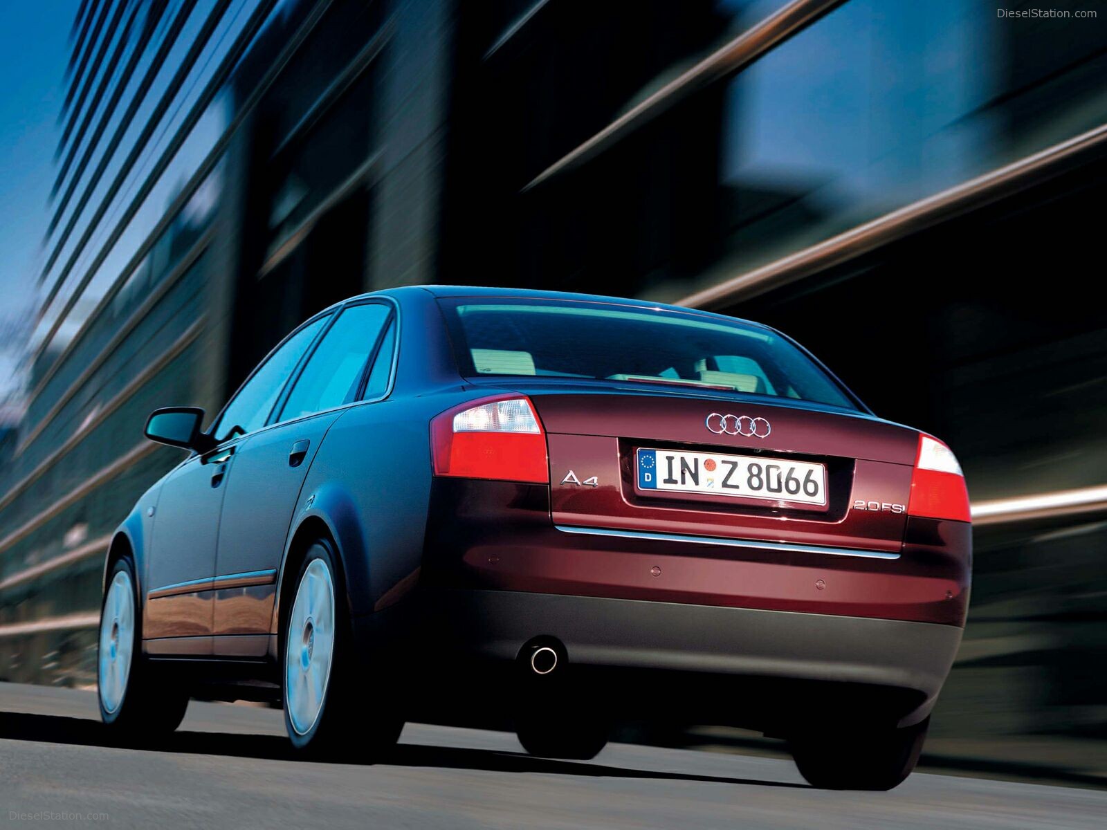 Audi A4 (2000) Exotic Car Image #016 of 28 : Diesel Station