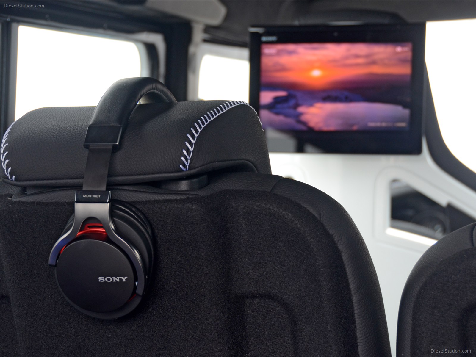 BRABUS STARTECH Land Rover Defender Series 3 1 Concept 2012 Exotic Car ...