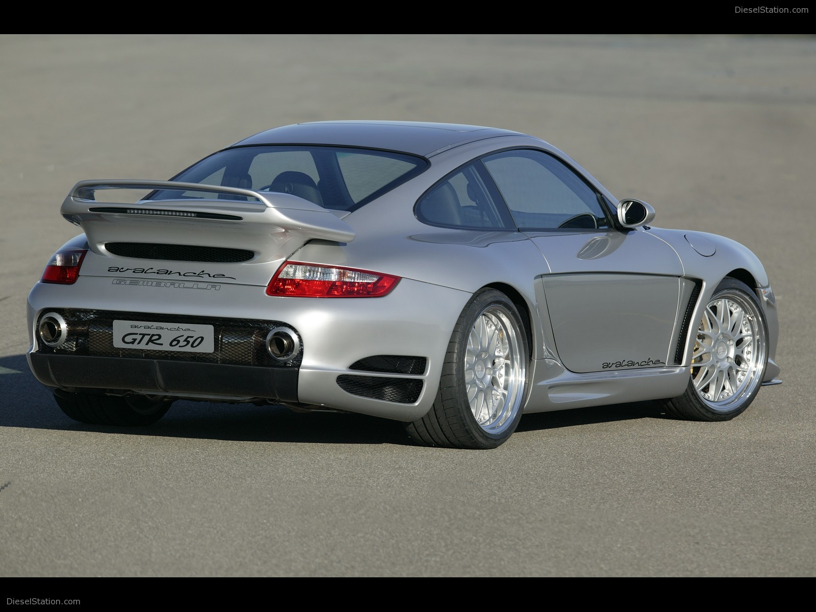 GTR 650 Avalanche (2006) Exotic Car Pictures #018 of 37 : Diesel Station