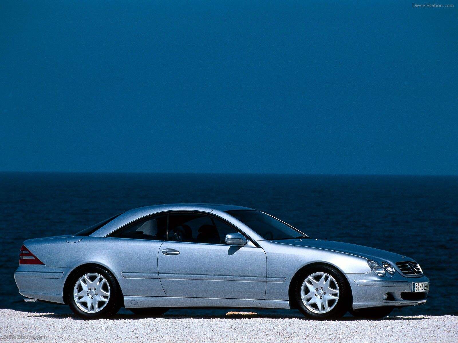 Mercedes CL Class Exotic Car Image #034 of 66 : Diesel Station