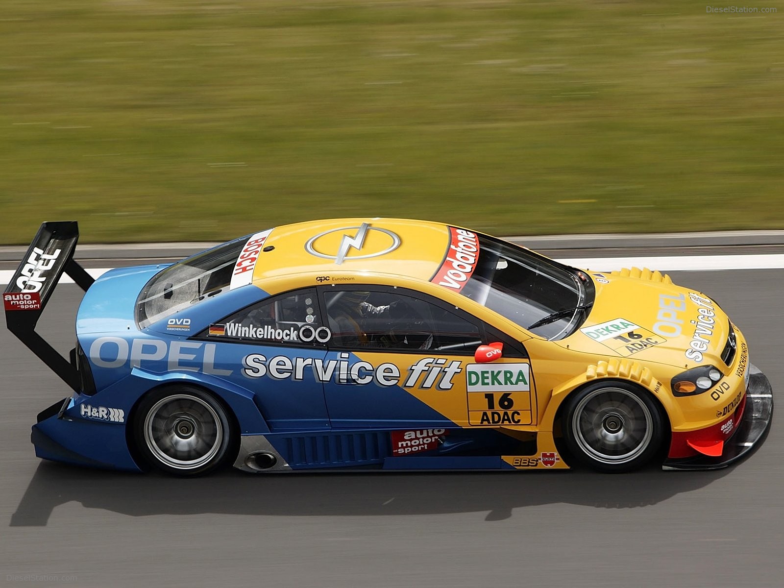 Opel Astra DTM Exotic Car Image #022 of 63 : Diesel Station